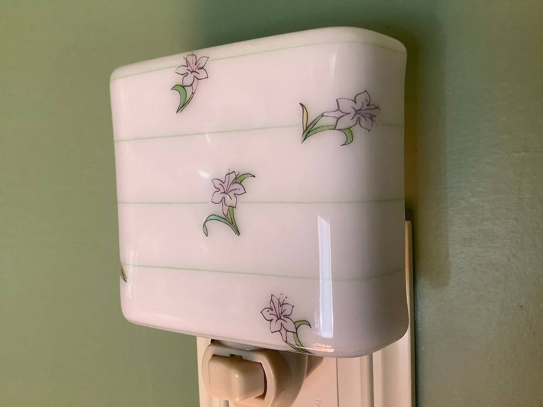 Purple Floral Fused Glass Plug in Flower Night Light With Draped Sides ...