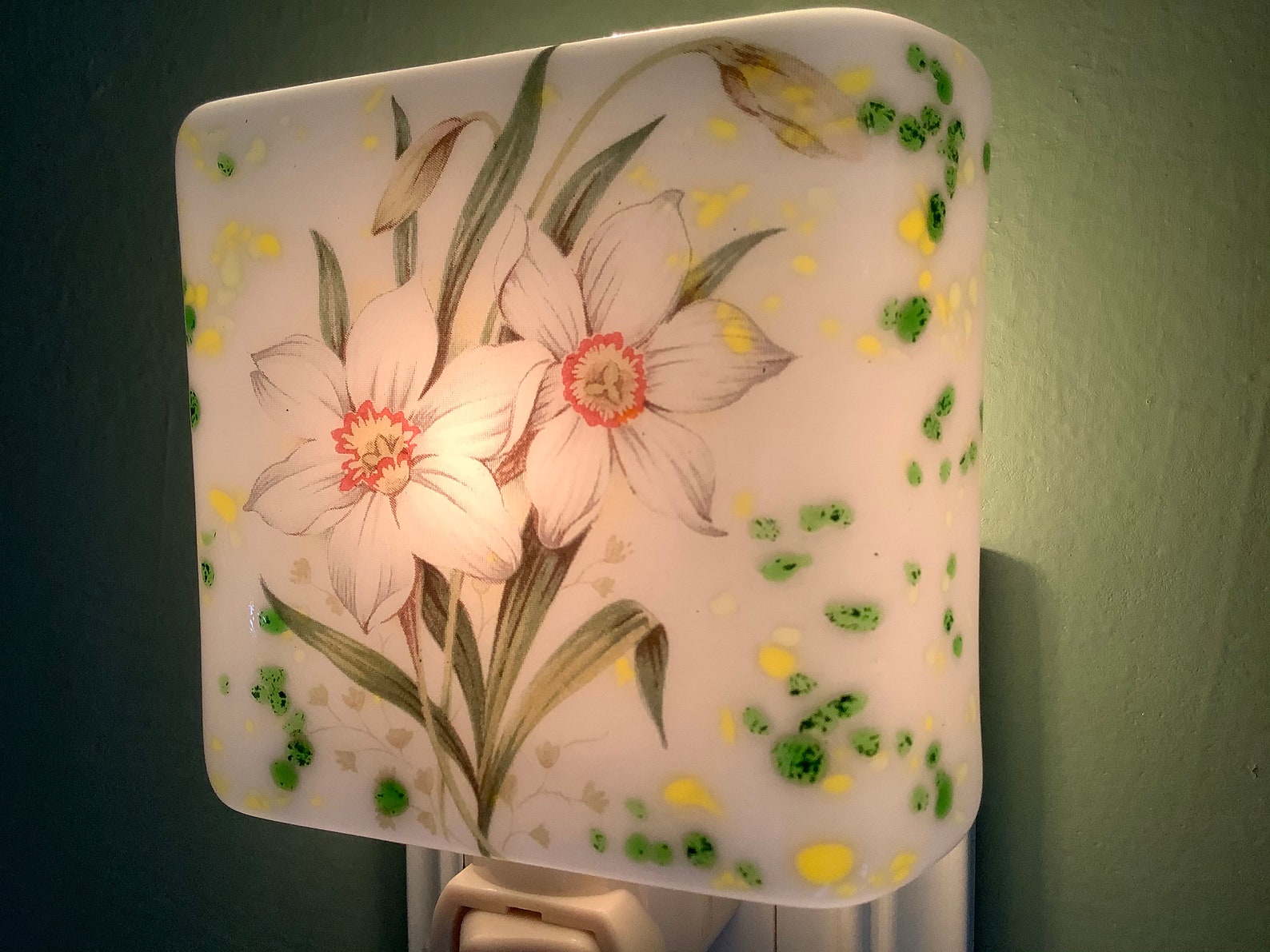 Daffodils Flowers Fused Glass Plug in March Flower of the - Etsy