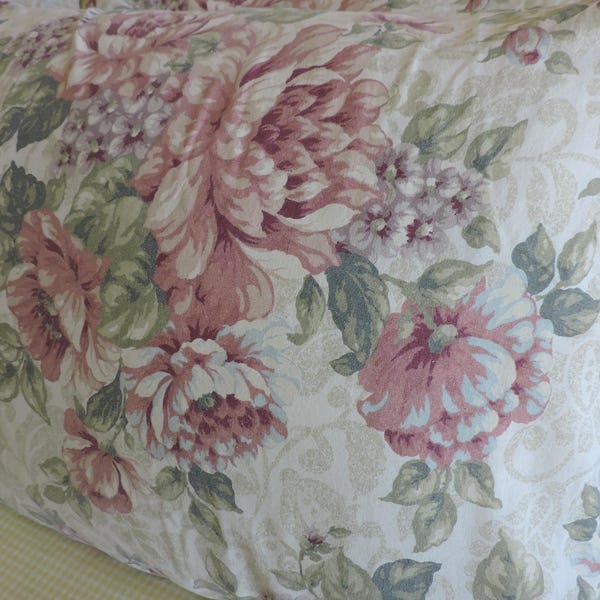 Cabbage Rose Pillow - Etsy