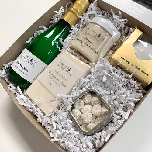 Champagne Gift Box Set With 2 Etched Crystal Flutes and 2 - Etsy