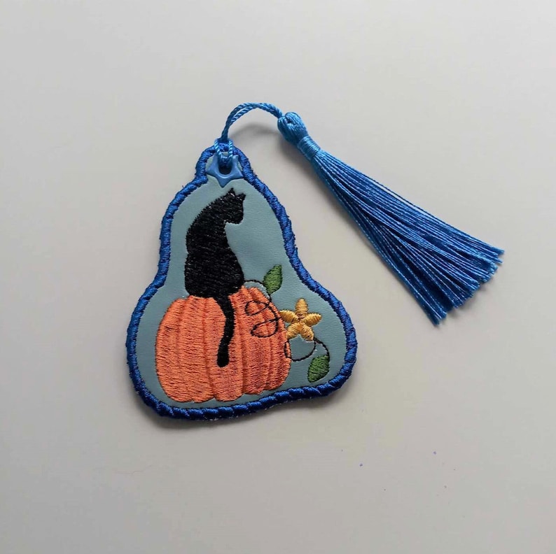 Cat and Pumpkin Eyelet/book Mark 4 X 4 ITH DIGITAL FILE for Embroidery ...