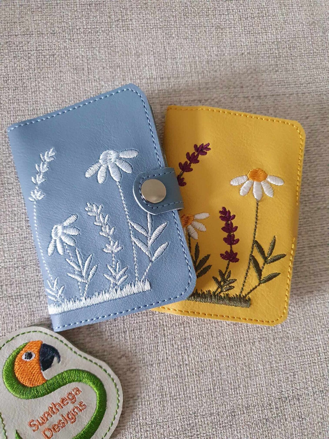 Wildflower Bi-fold Card Holder 5 X 7 ITH DIGITAL FILE for Embroidery ...