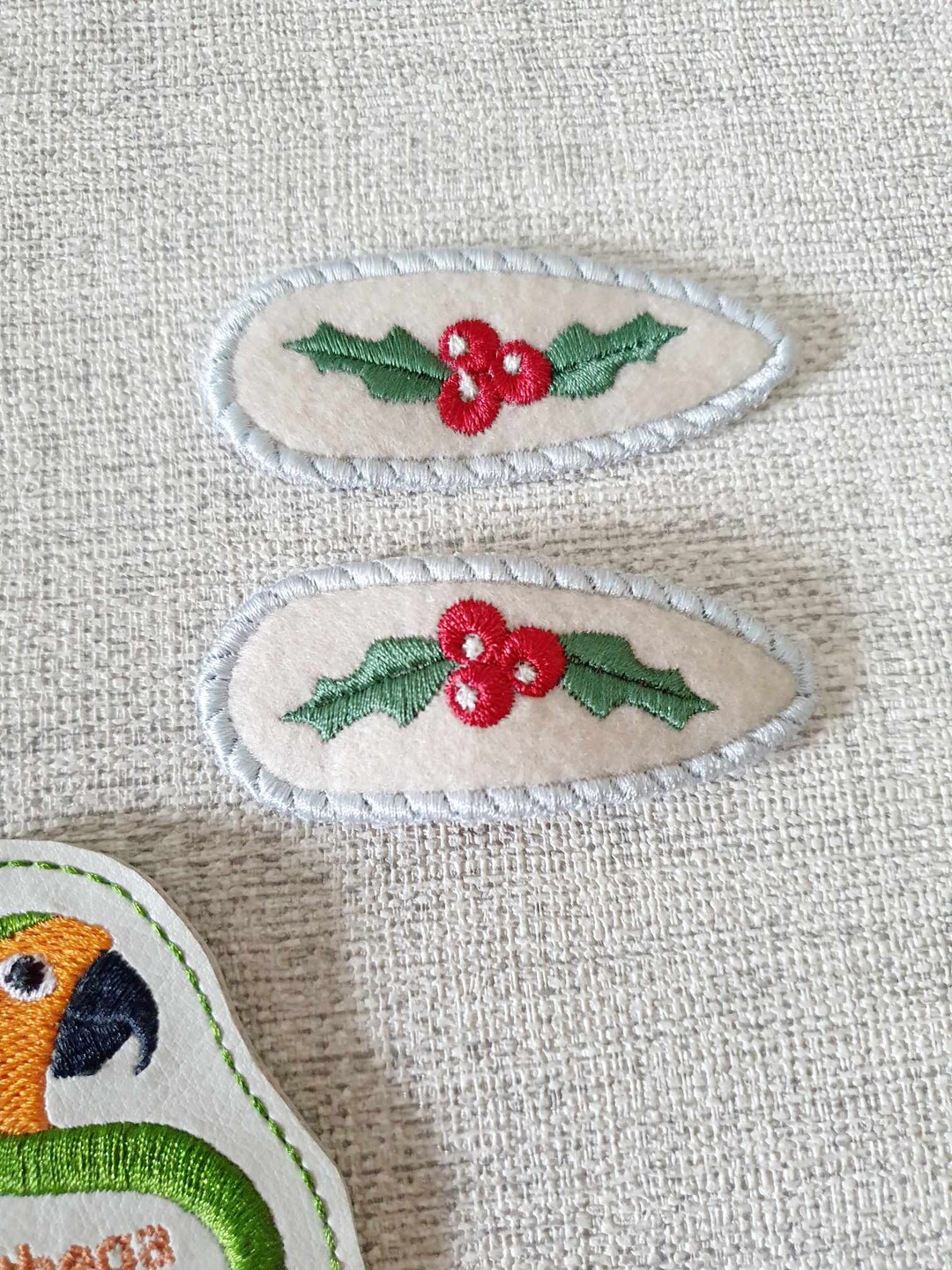 Festive Holly Hair Clips Cover 4 X 4 ITH DIGITAL FILE for Embroidery ...