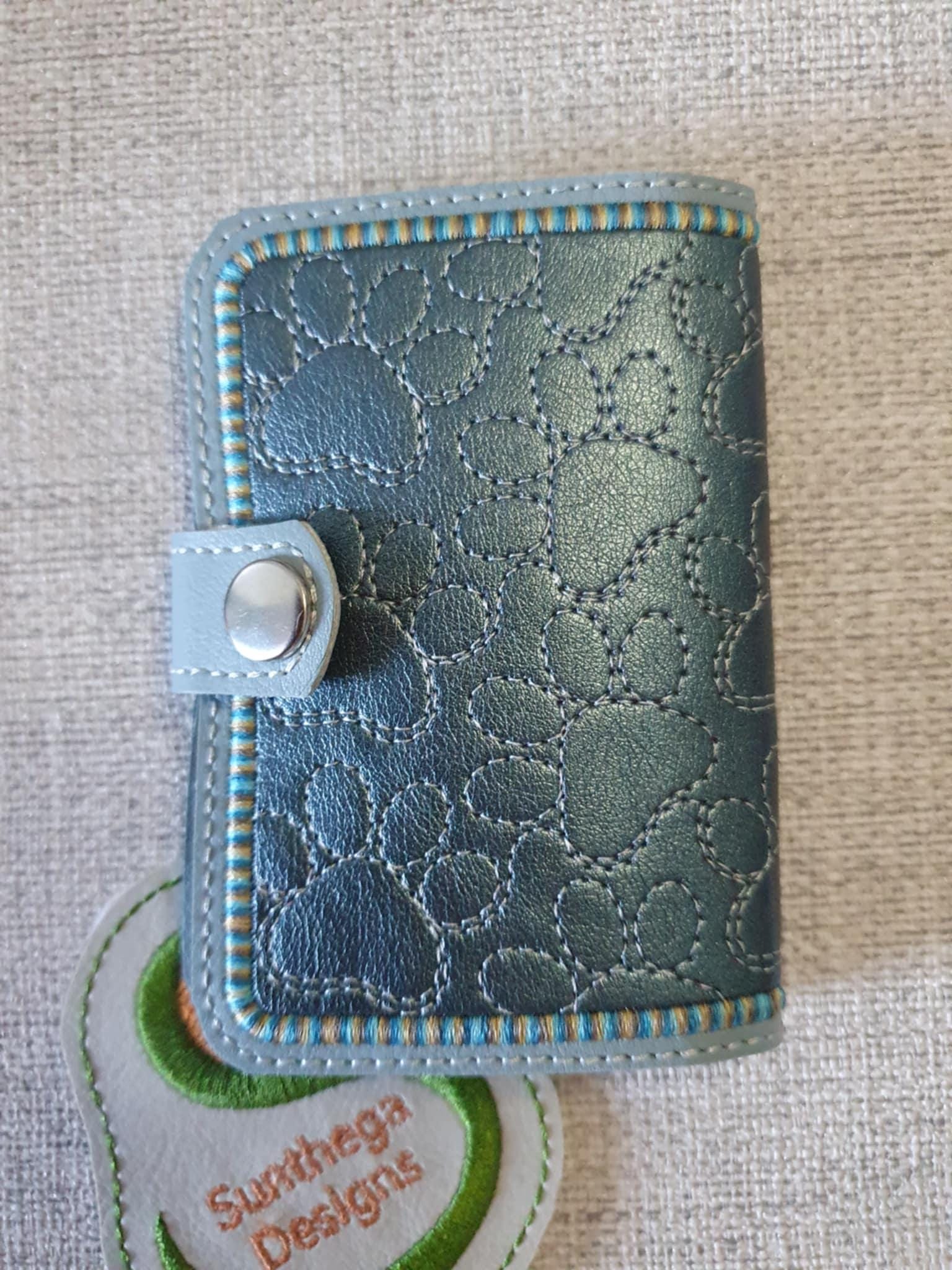 NF Paw Bi-fold Card Holder 5 X 7 ITH DIGITAL File for Embroidery ...