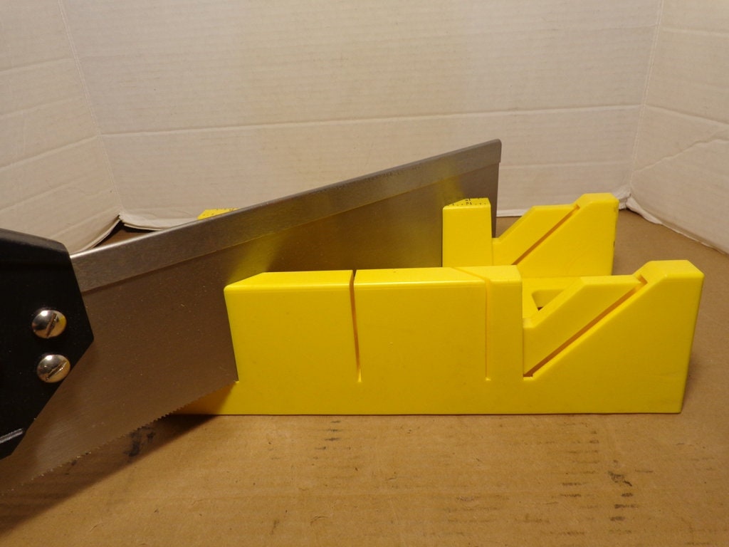 Vintage Popular Mechanics Miter Box With 14-in. Back Saw Kit No. 34479 ...