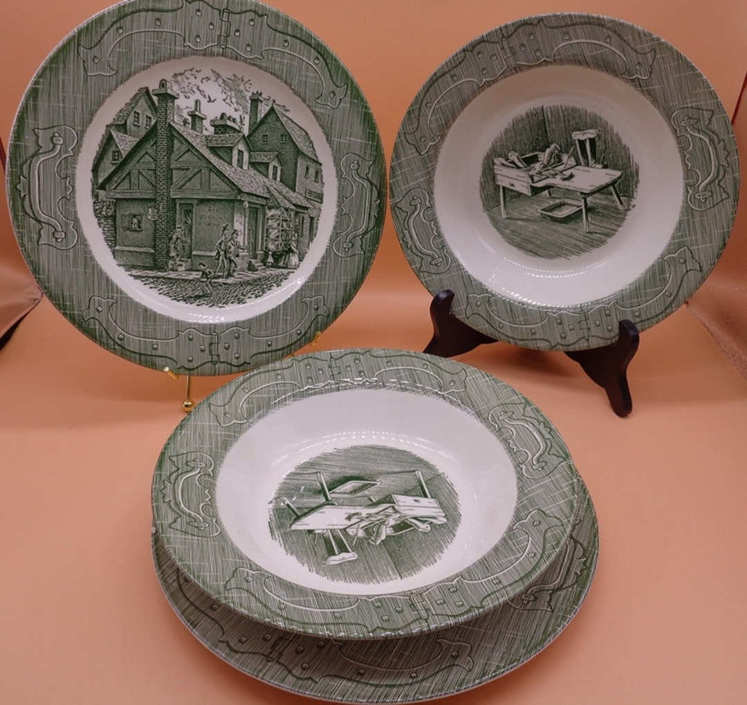 Vintage the Old Curiosity Shop Set of 2 10 Dinner Plates and 2 9 Soup ...