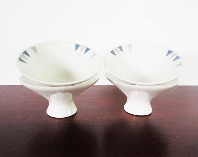 MCM Atomic Pyramid Bowls by Iroquois Pottery Gray Design, 1950s Footed ...
