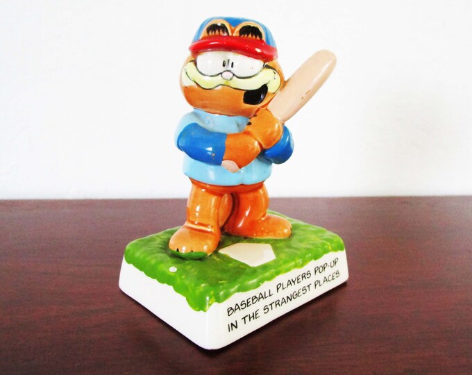RARE Vintage 1981 Enesco Garfield Cat Figurine Baseball Player #211699 ...