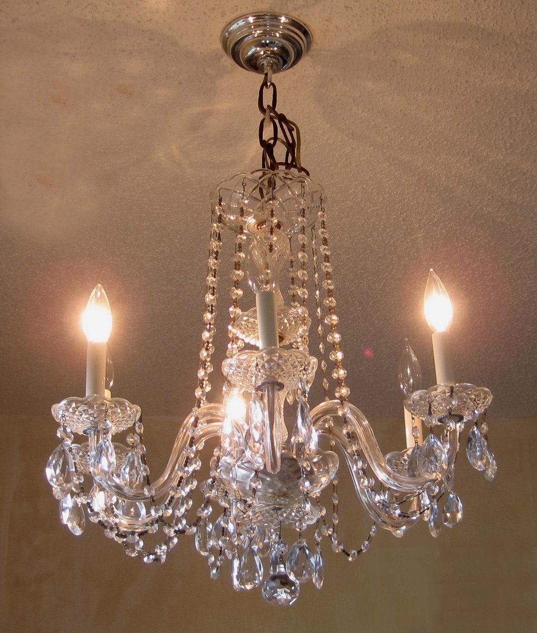 Vintage 6 Arm Chandelier Crystal Glass 42 Prisms 12 Prism Draped Chains ...