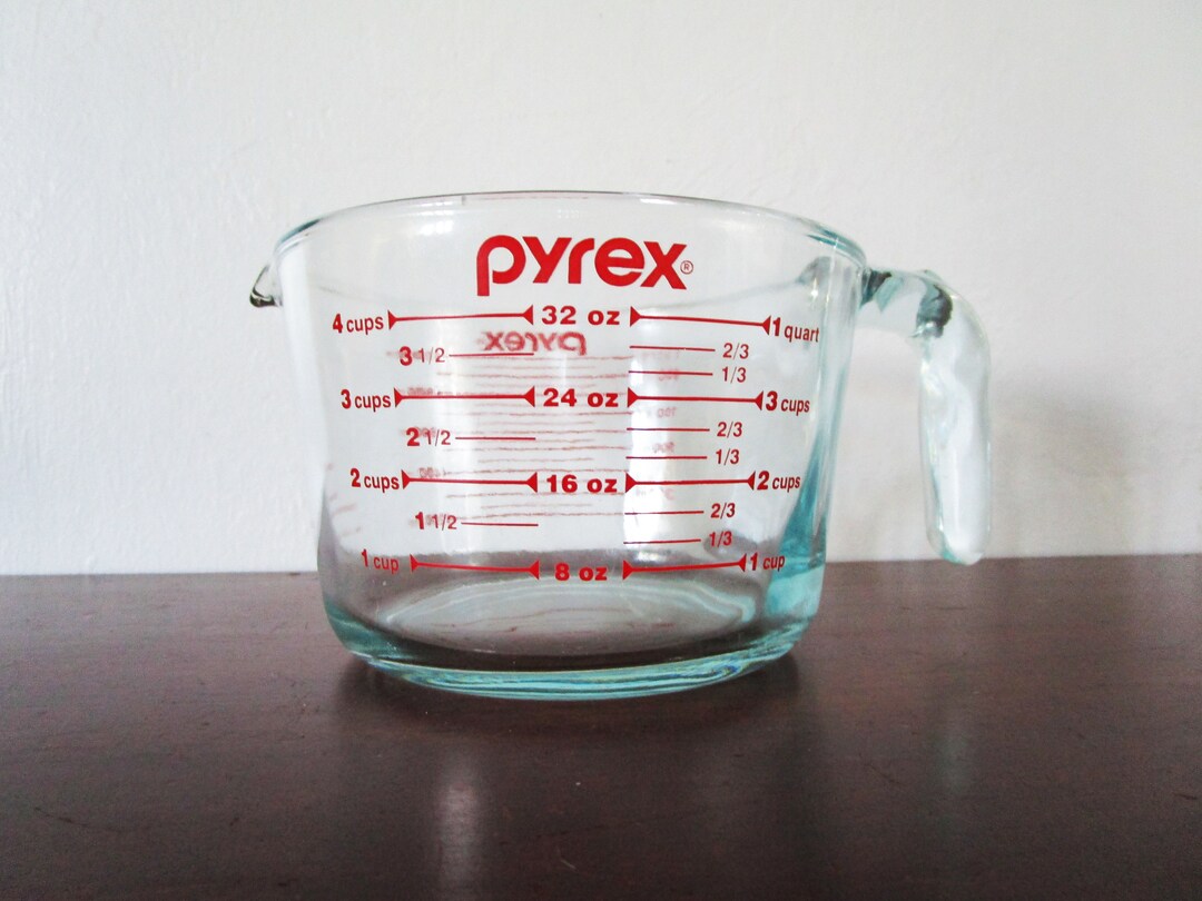 Vintage PYREX Clear Measuring Cup BLUE TINT One Quart 32oz and Metric ...