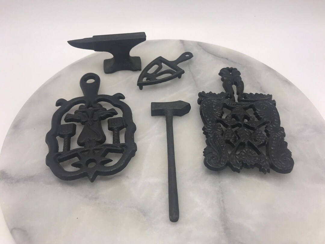 Vintage Cast Iron Mini Trivets, Iron Anvil, Cast Iron Hammer - Etsy