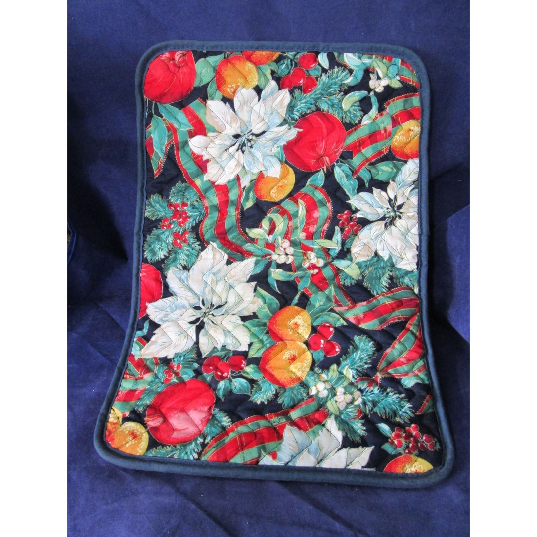 Pyrex Cook N Carry Christmas Quilted Casserole Cozy GUC Vintage 1980s ...