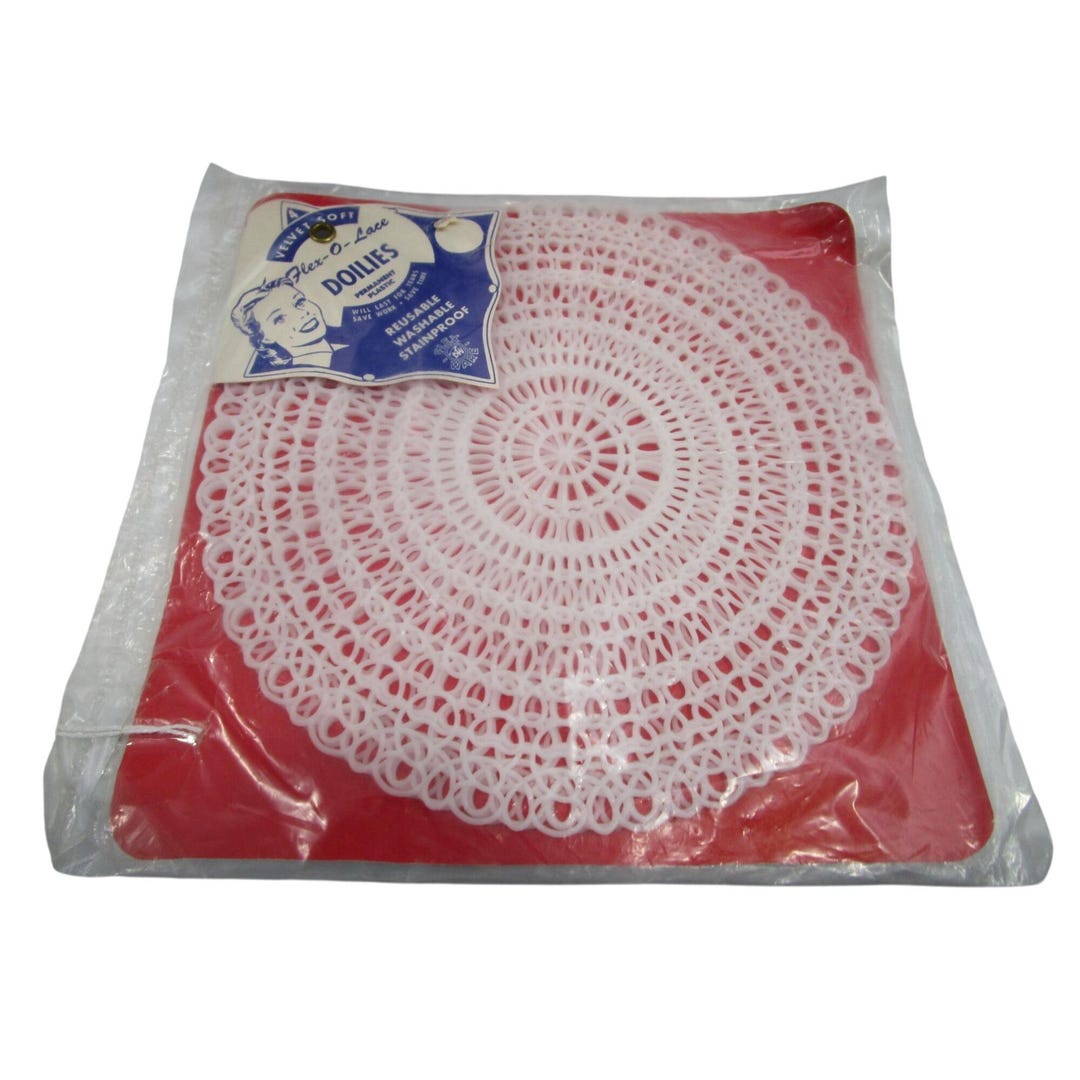 Vintage BW Flex O Lace Velvet Soft Plastic Doilies 6" Reusable Unopened ...