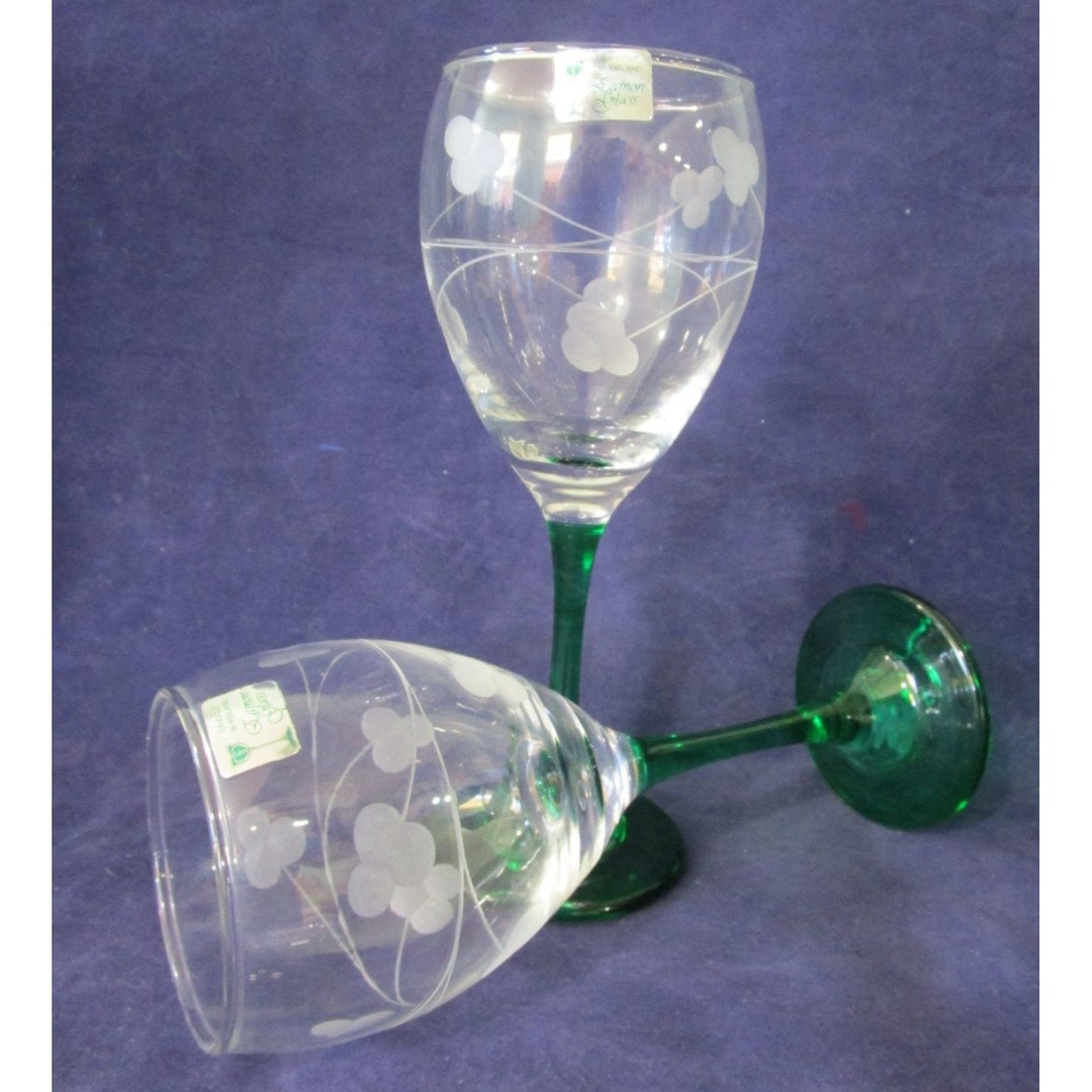 Eamon Glass Emerald Stem Shamrock Cut Wine A Pair Made in Ireland New ...