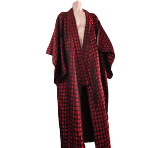 Kimono Style Robe Black Red Hanzi Funan Fu No Label Vintage EUC Sash ...