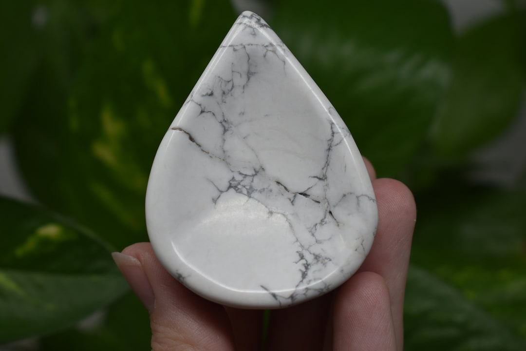 Howlite Tear Drop Bowl Natural Stone Polished Dish Mini Decorative ...