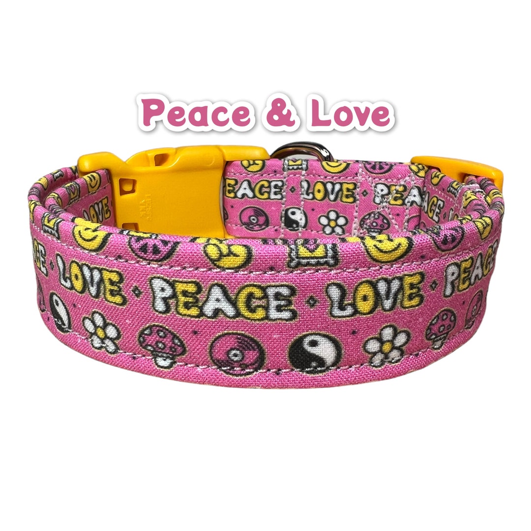 Peace & Love Dog Collar: Retro Hippie Style, Adjustable Quick Release ...