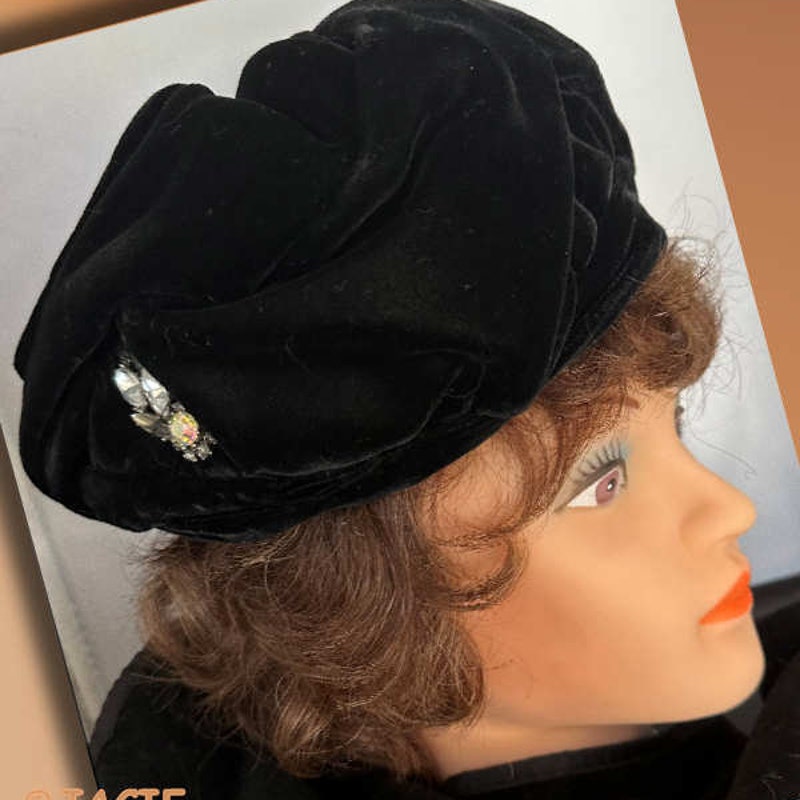 Black Velvet Beret - Etsy