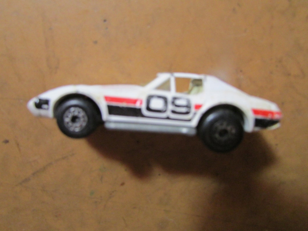 Matchbox Superfast Chevrolet Corvette White 1/64 Scale Die-cast USA ...