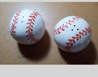 Baseball Salt and Pepper Shakers - Etsy