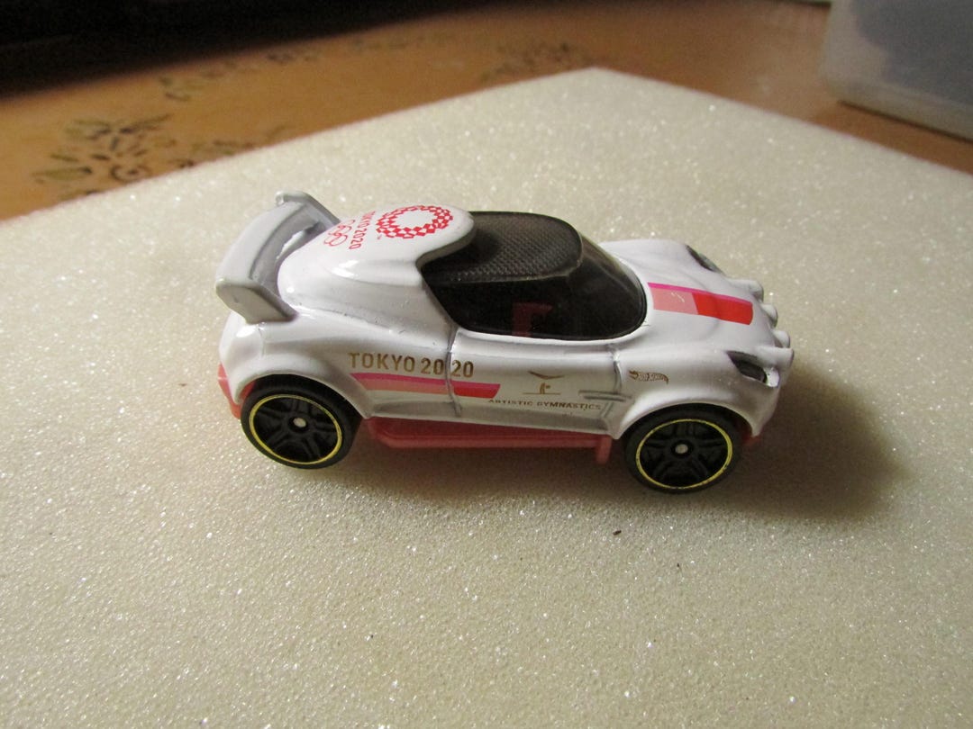 Hot Wheels Hi Beam White Car Truck 1/64 Die Cast Free USA Shipping - Etsy