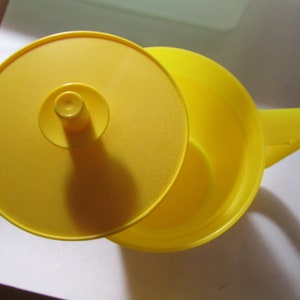 Vintage Tupperware Yellow Pitcher With Push Button Lid 1575-12 - Etsy