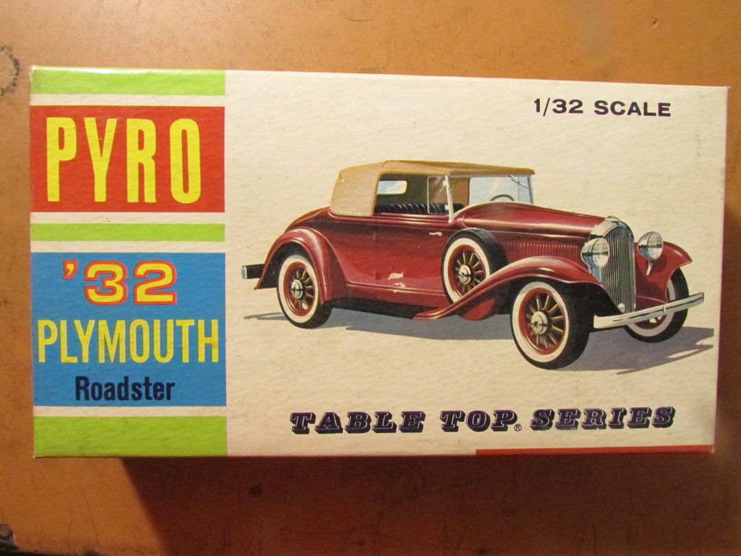 1967 Pyro 32 Plymouth Roadster Table Top Classics C336-60 1/32 Never ...
