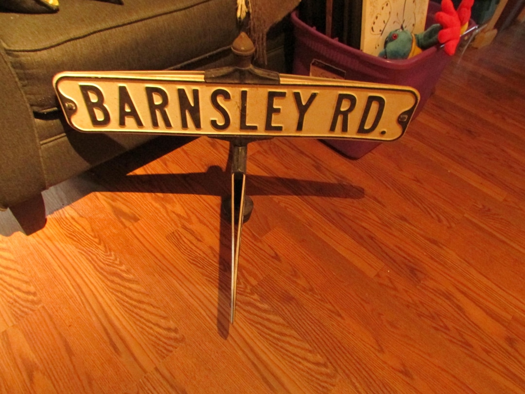Vintage Porcelain Street Sign Double Sided 4 Way Sign Bracket Cast Iron ...
