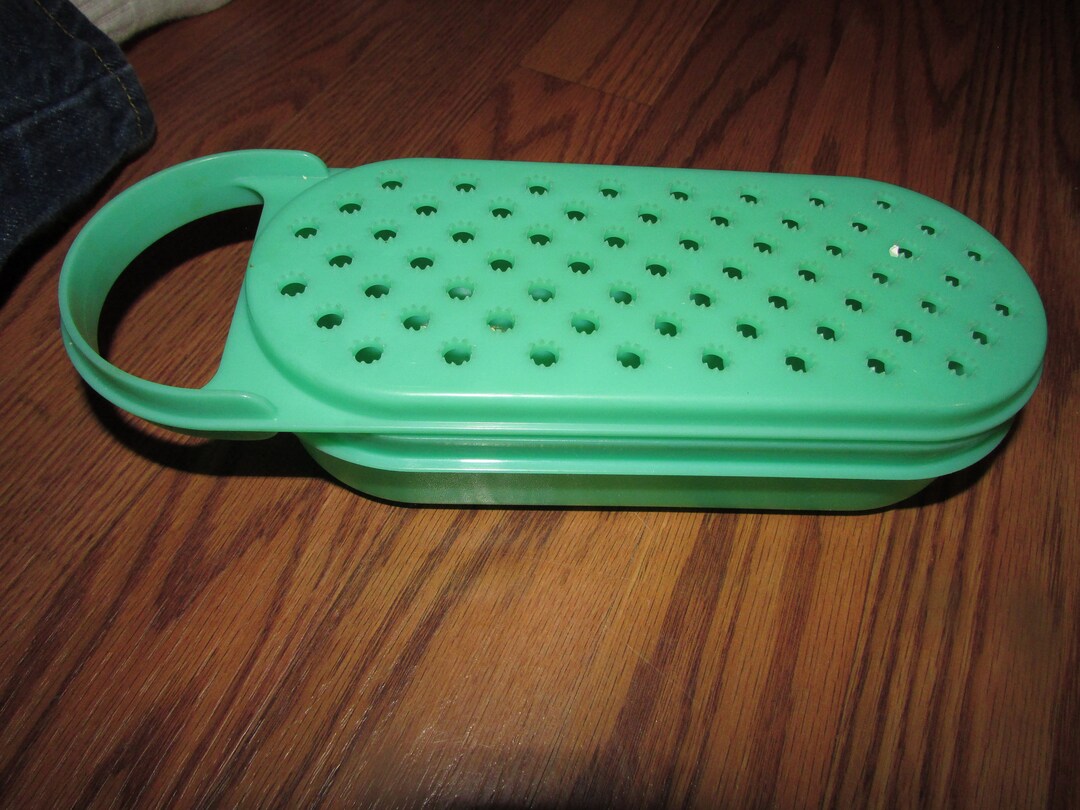 Tupperware Cheese Grater Jadite Green Oval Keeper 2 Pc Set #1375 #1374 ...