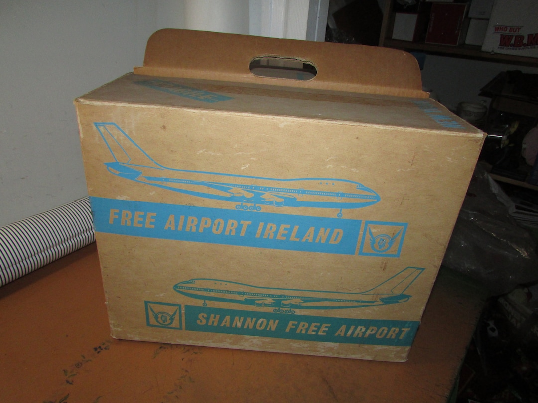 Vintage Free Airport Ireland Shannon Free Airport Storage Travel ...