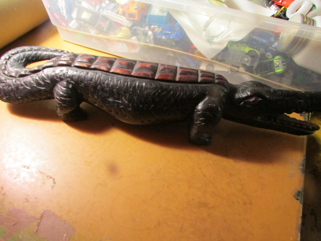 Hand Carved Wood Alligator Figurine 20 Inches Long Free USA Shipping - Etsy