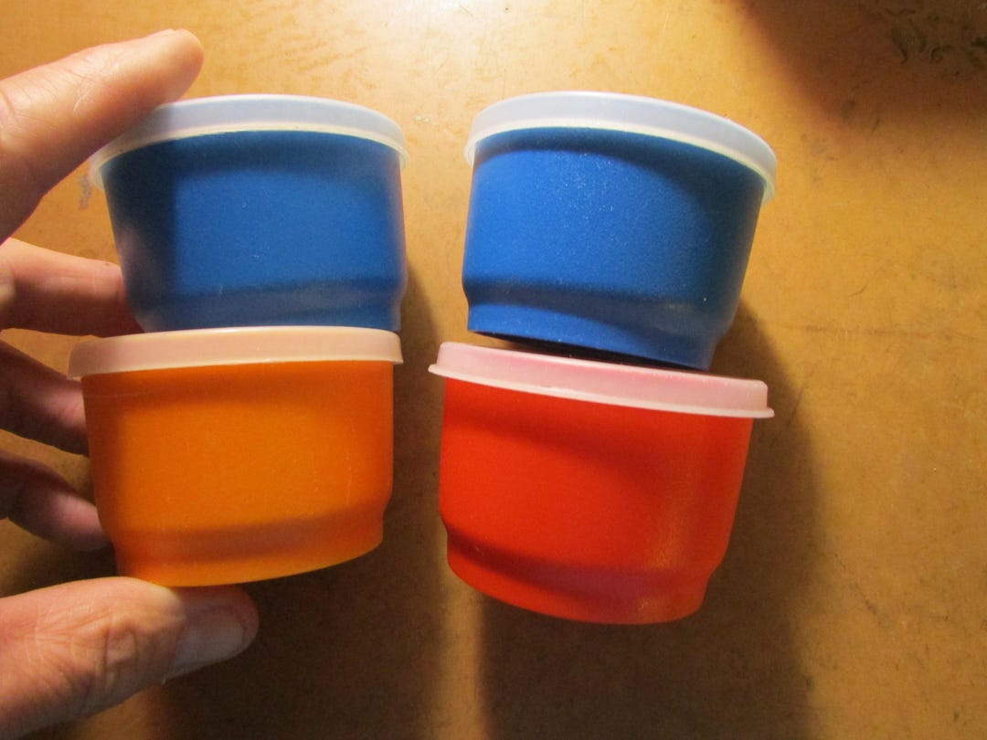 Tupperware Snack Cups 4 Containers 1229 297 G Seal Red Orange Blue Pre ...