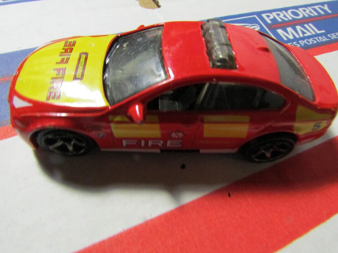 Matchbox BMW M5 Police Red Car Truck Pre Owned 1/64 Scale Die-cast USA ...