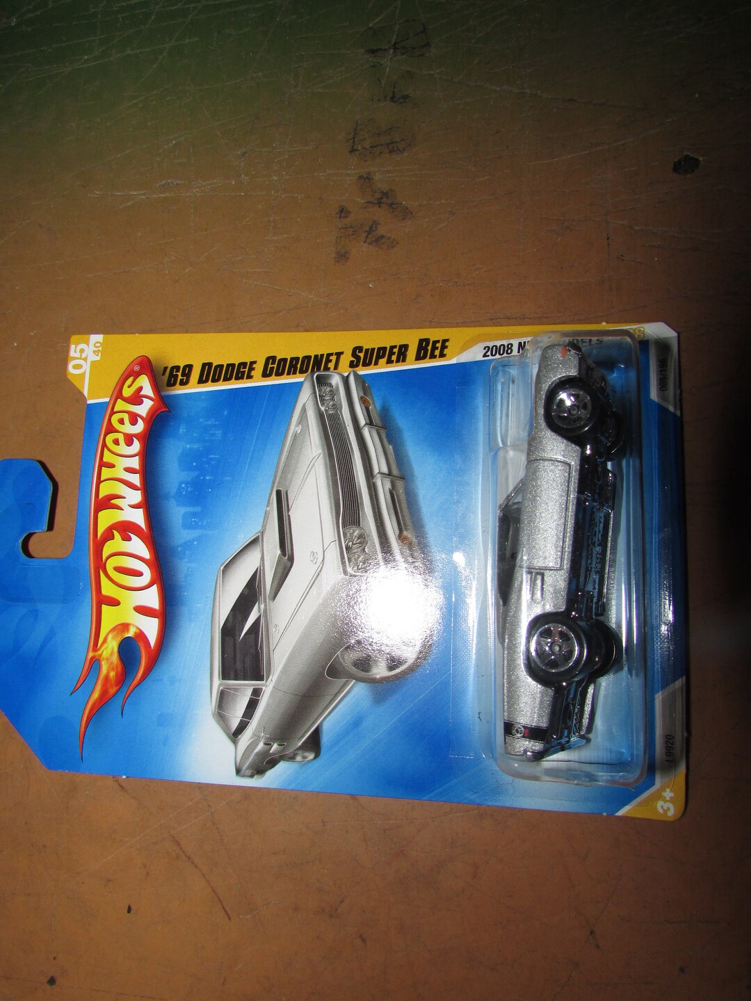 Hot Wheels 69 Dodge Coronet Super Bee Mint on Card 1/64 Die - Etsy