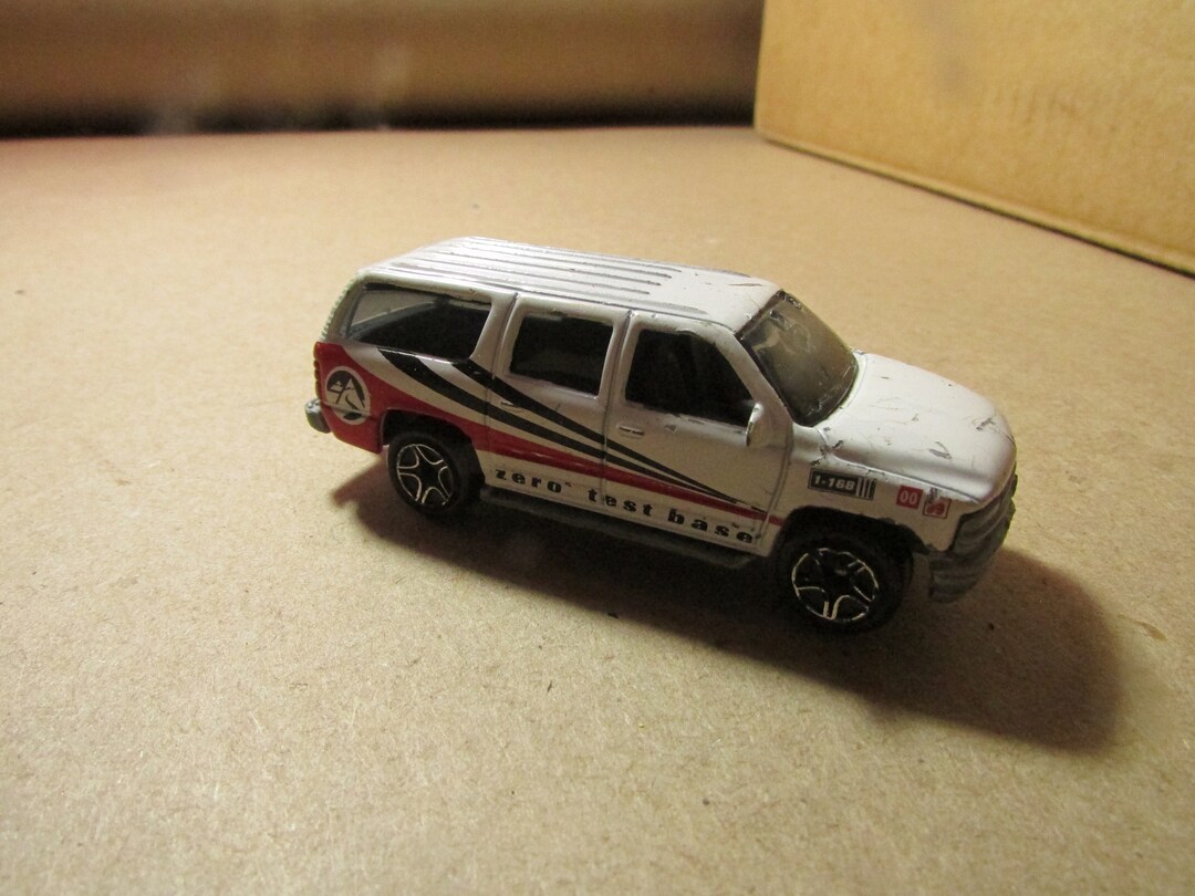 Matchbox Chevy Suburban White 1/64 Scale Die-cast USA Free USA Shipping ...