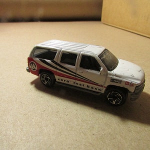 Matchbox Chevy Suburban White 1/64 Scale Die-cast USA Free USA Shipping ...