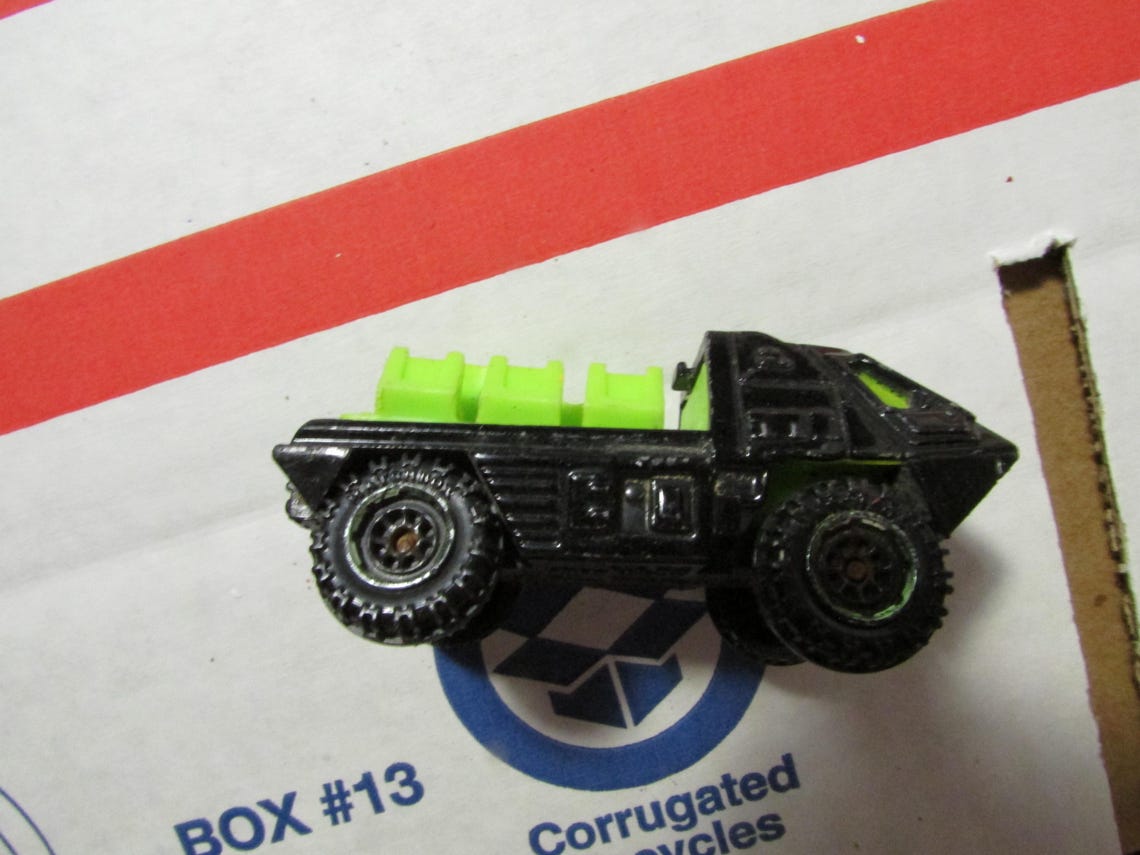 Matchbox Armored Response Vehicle Black Car Truck Pre Owned 1/64 Die ...
