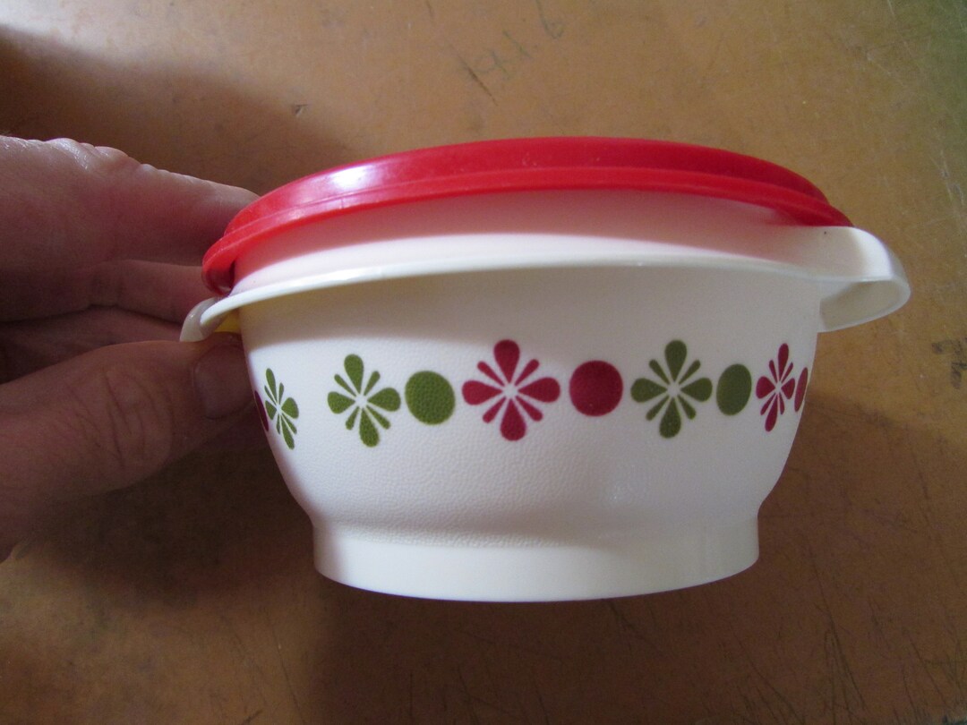 Vintage Tupperware Servalier Container White Christmas Festive Holiday ...