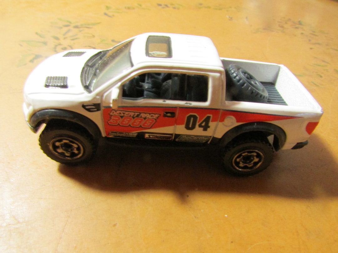 Matchbox Ford F-150 SVT Raptor White 1/64 Scale Die-cast USA Free USA ...