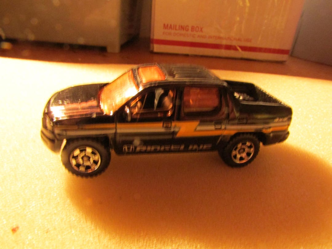Matchbox Honda Ridgeline Black Truck Car 1/64 Die Cast Free USA ...