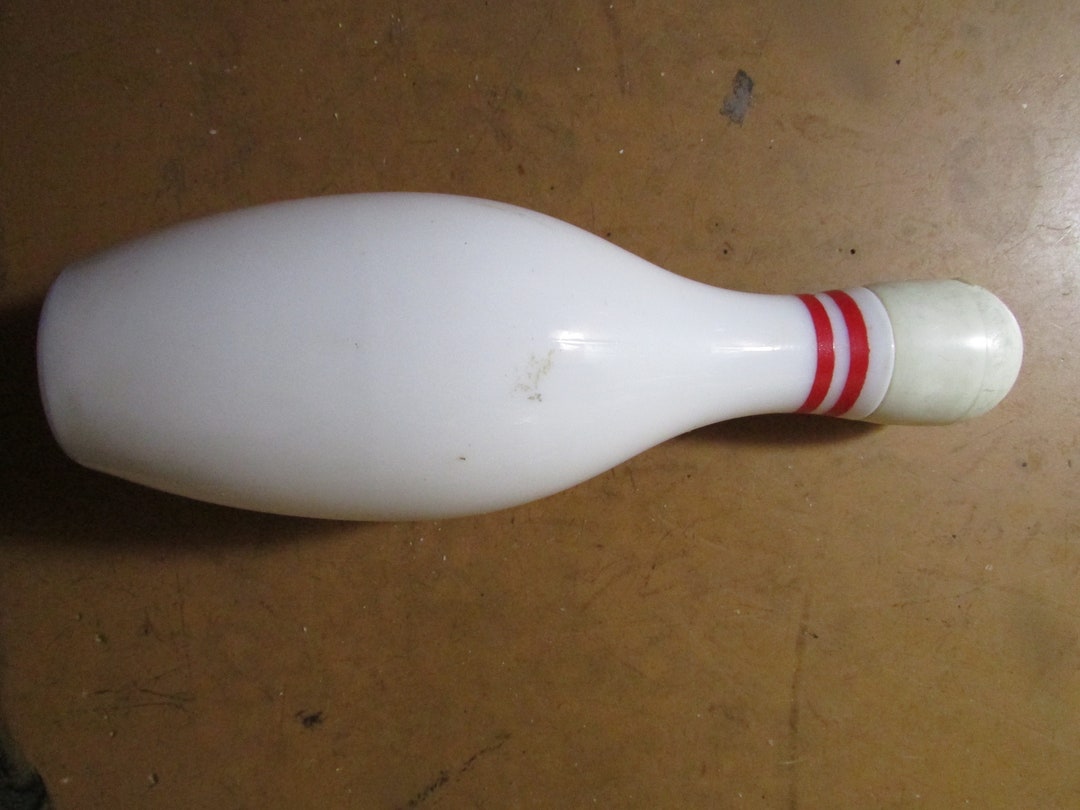 Avon Strike Bowling Pin Bottle Sweet Honesty Cologne 4 FL. Oz Free USA ...