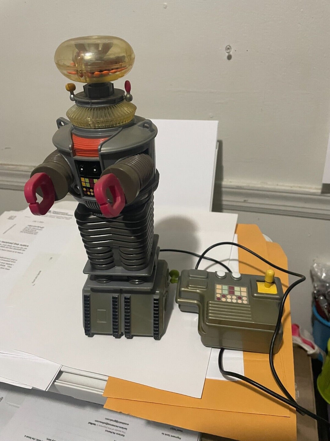 Vintage 1998 Lost in Space DANGER Remote Control B-9 Robot B/O Works ...