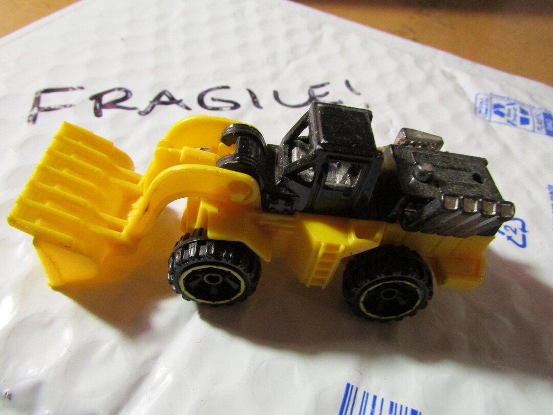 Hot Wheels Wheel Loader Yellow Truck Car 1/64 Die Cast Free USA ...
