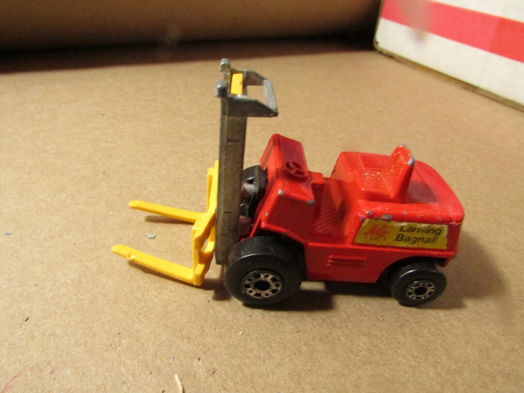 Vintage Matchbox Superfast 6 Fork Lift Truck Red 1/64 Die Cast Free USA ...