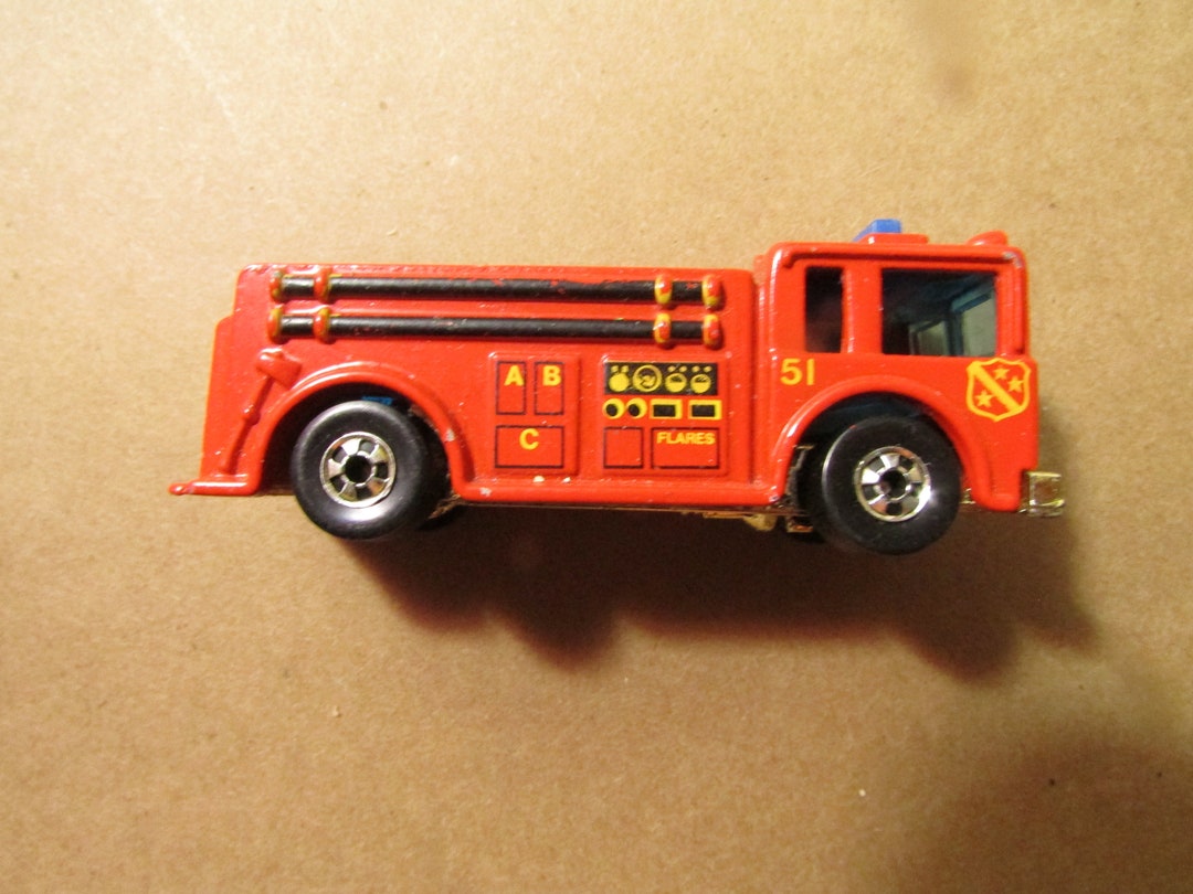 Hot Wheels Fire Eater Fire Truck Hong Kong 1/64 Die Cast Free - Etsy