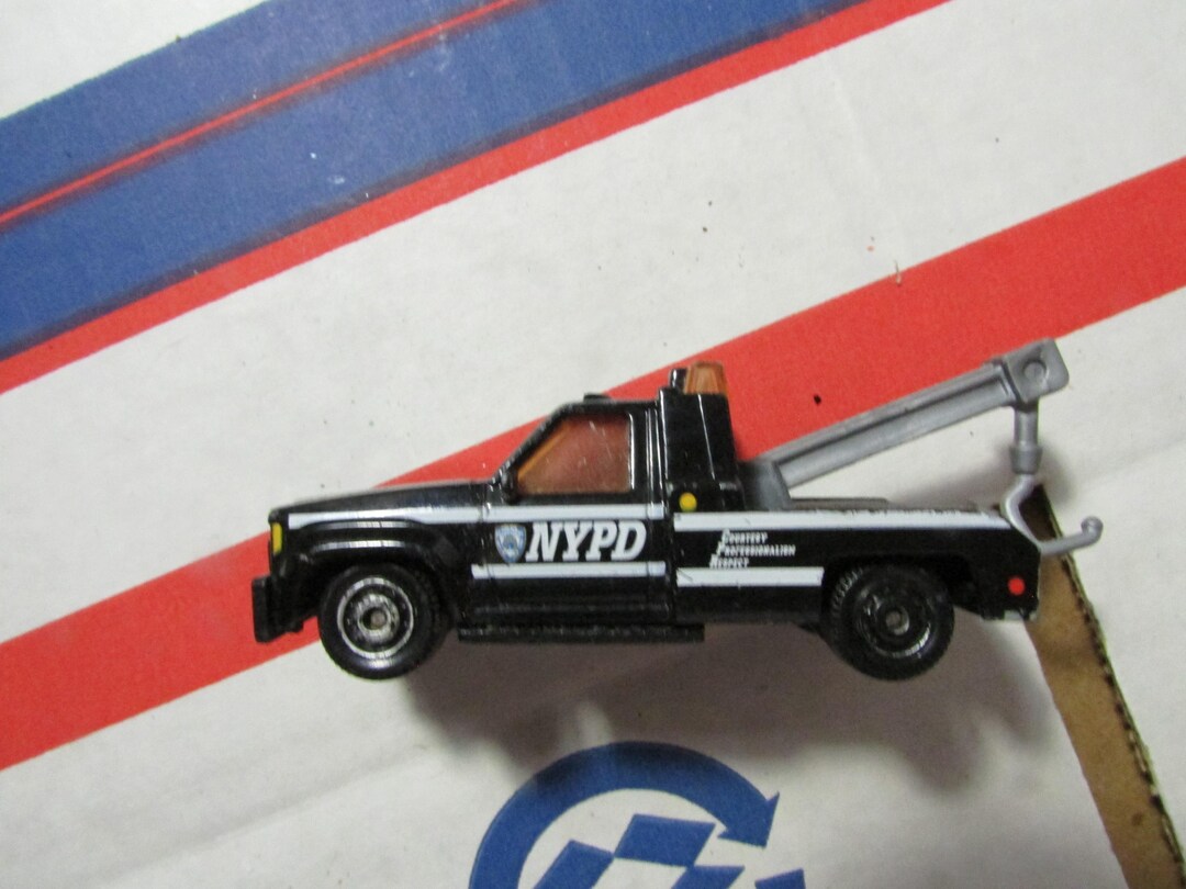 Matchbox Gmc Wrecker Nypd Black Car Truck PRE-OWNED 1/64 Scale Die-cast ...