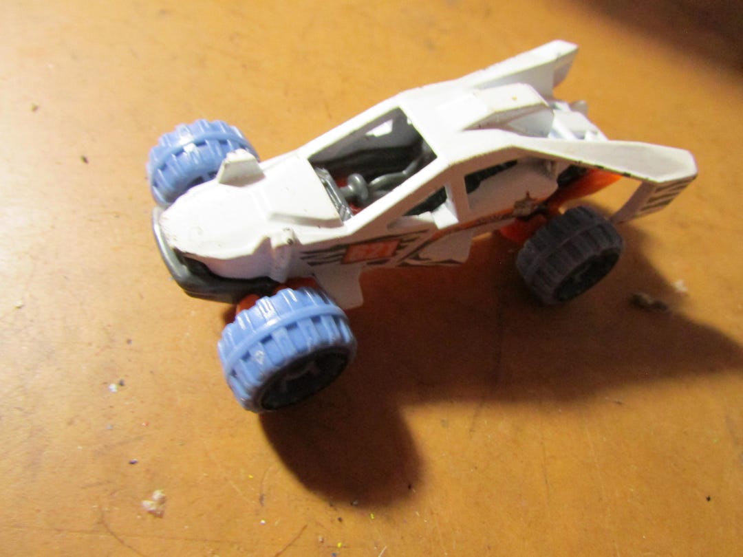 Hot Wheels X1621 White Car 1/64 Die-cast Toy Free USA Shipping - Etsy