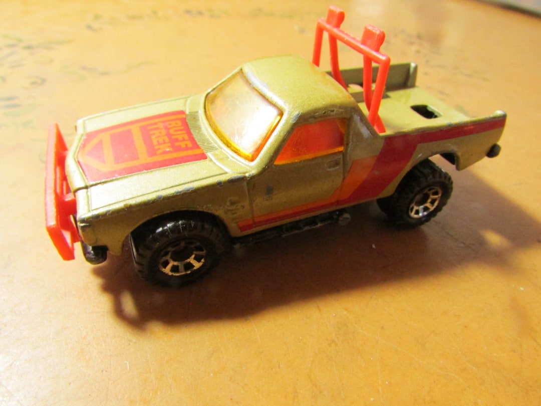 Matchbox Ruff Trek Pickup Truck Gold 1/64 Scale Die-cast USA Free USA ...