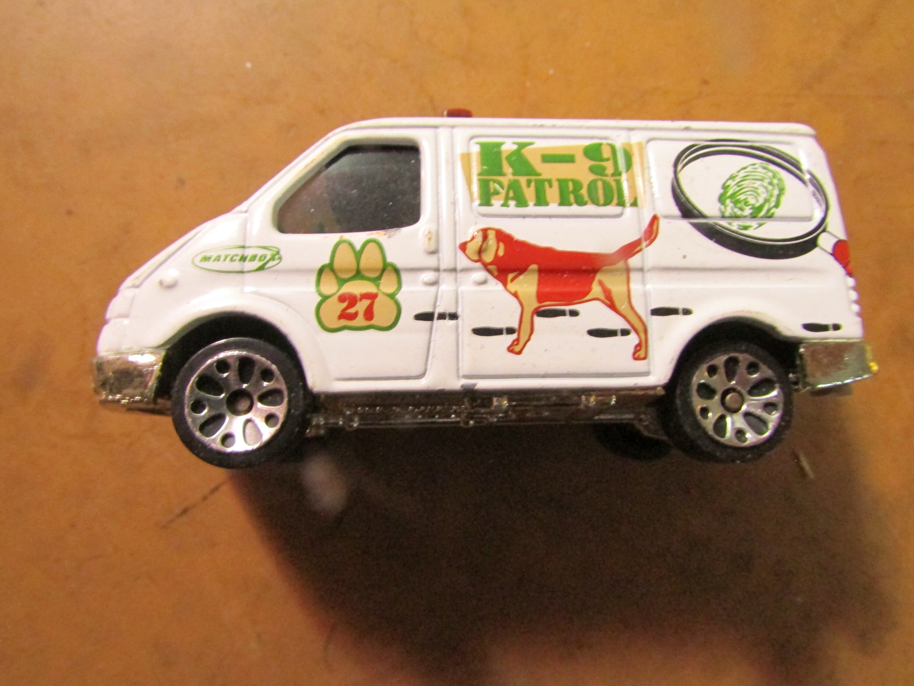 Matchbox Ford Transit K-9 Patrol White 1/64 Scale Die-cast USA Free USA ...