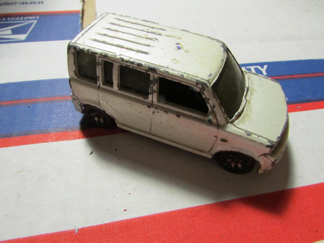 Matchbox Scion XB Toaster White Car Pre Owned 1/64 Scale Die-cast USA ...
